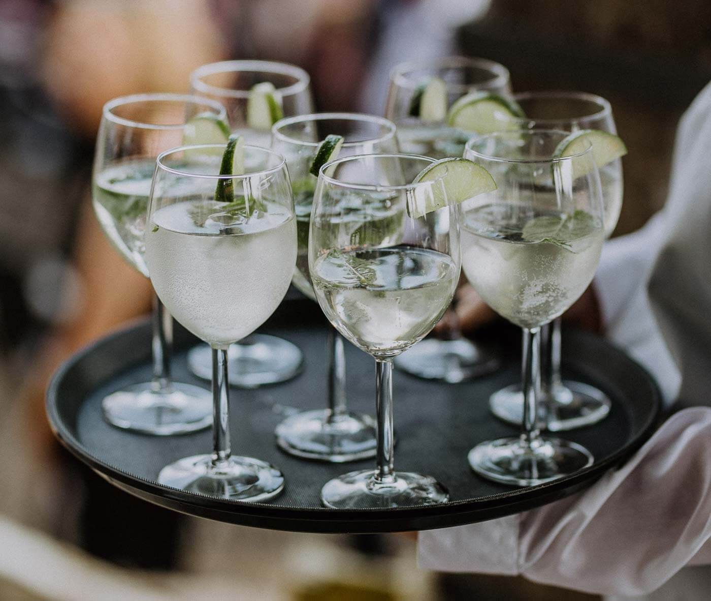 Getränke für die Hochzeit | Planung & Kosten richtig kalkulieren